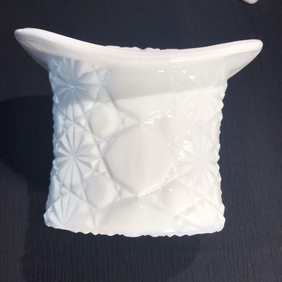 Fenton | Dining | Vintage Milk Glass Top Hat In Daisy Button Pattern By ...